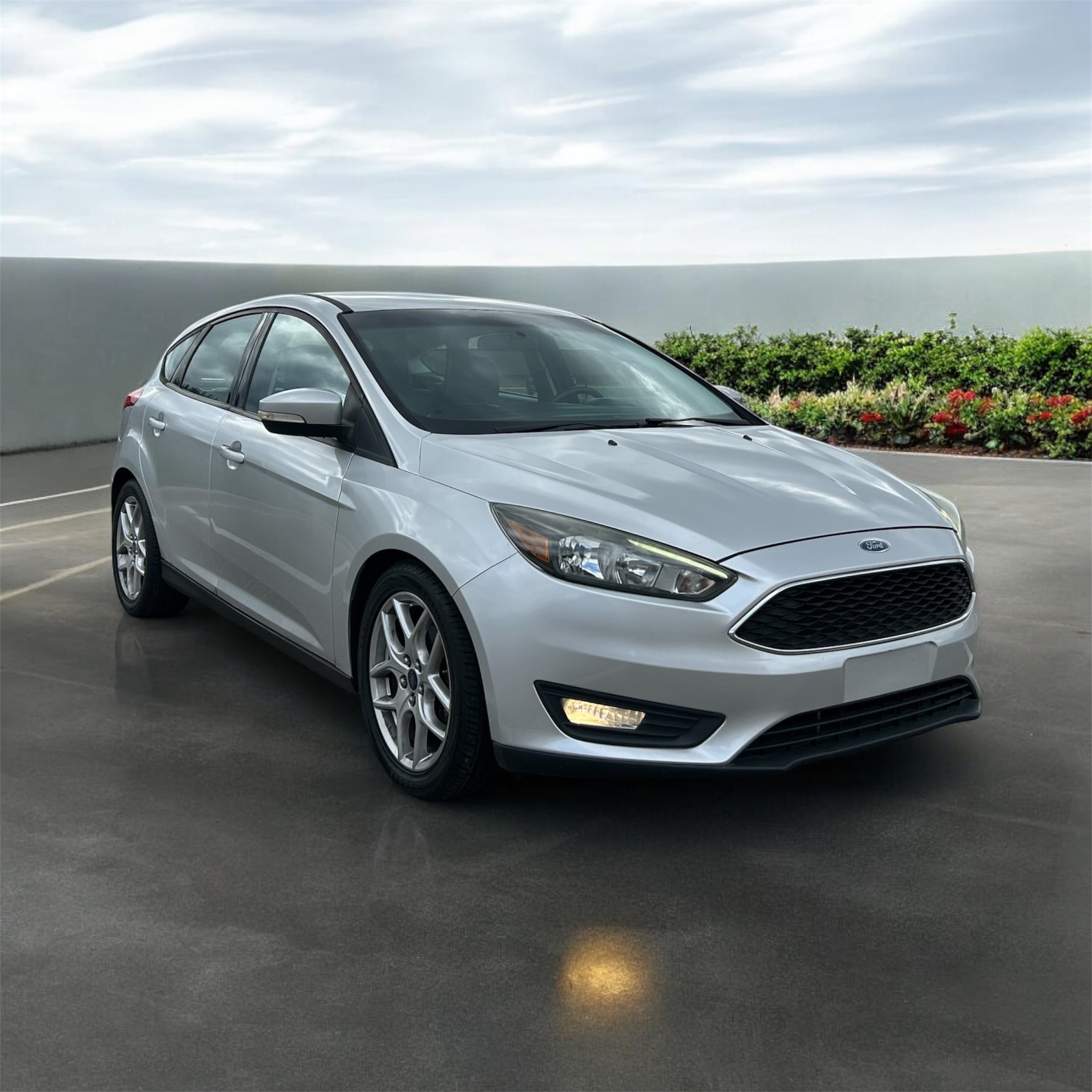 Ford Focus (Silver) – O&R Enterprise